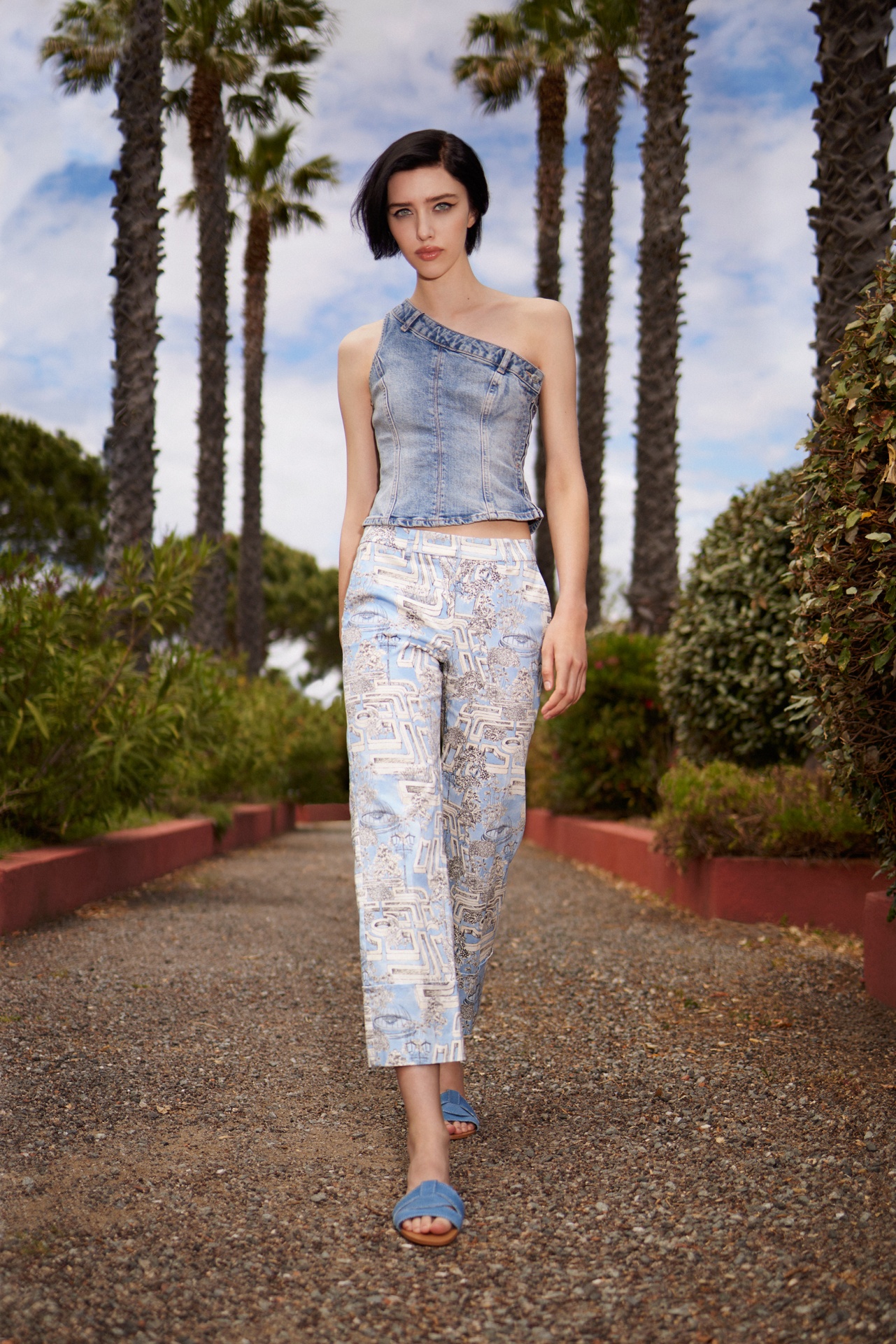 SEDUCTIVE - The luxurious style of pants